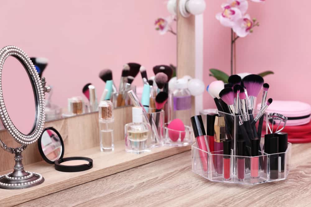 The 10 Best Makeup Organizers to Buy in 2024 - Beauty Mag