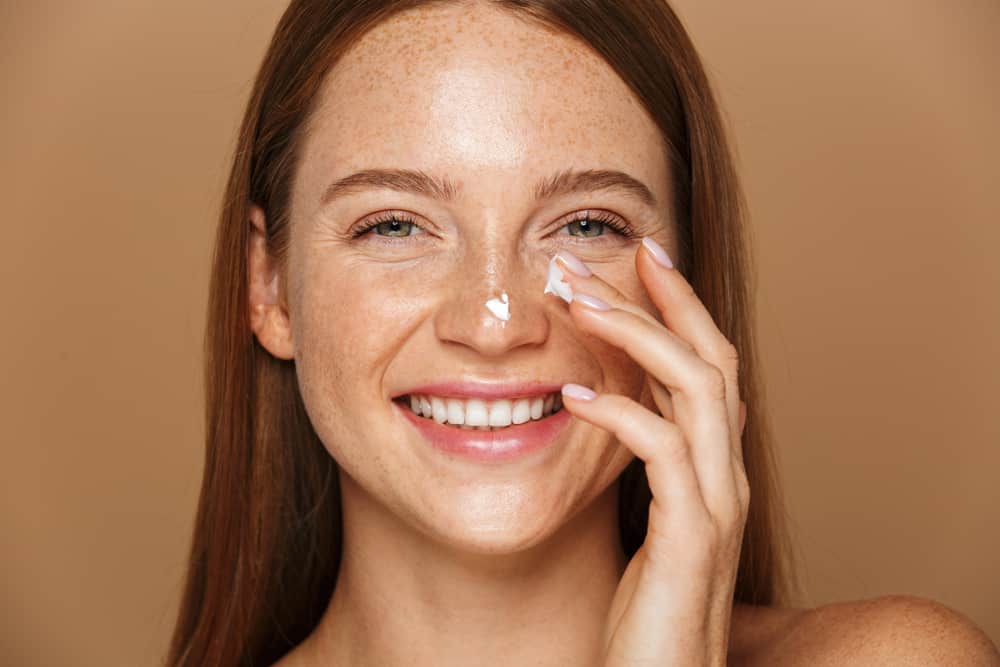 The 10 Best Moisturizers for Sensitive Skin 2025 - Beauty Mag