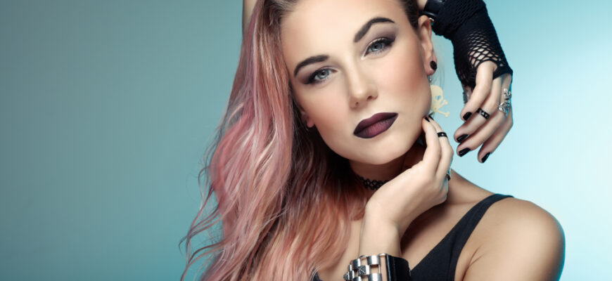 How to Wear Cute Punk Makeup - Characteristics of the Style