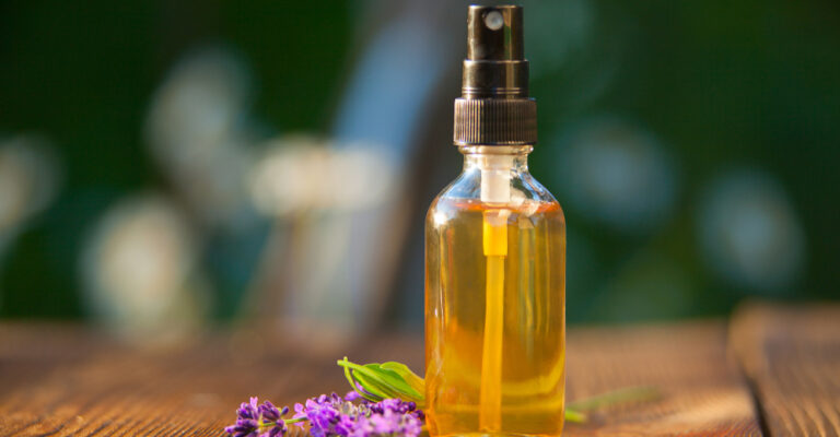 7 DIY Room Sprays to Freshen up Any Room - Beauty Mag